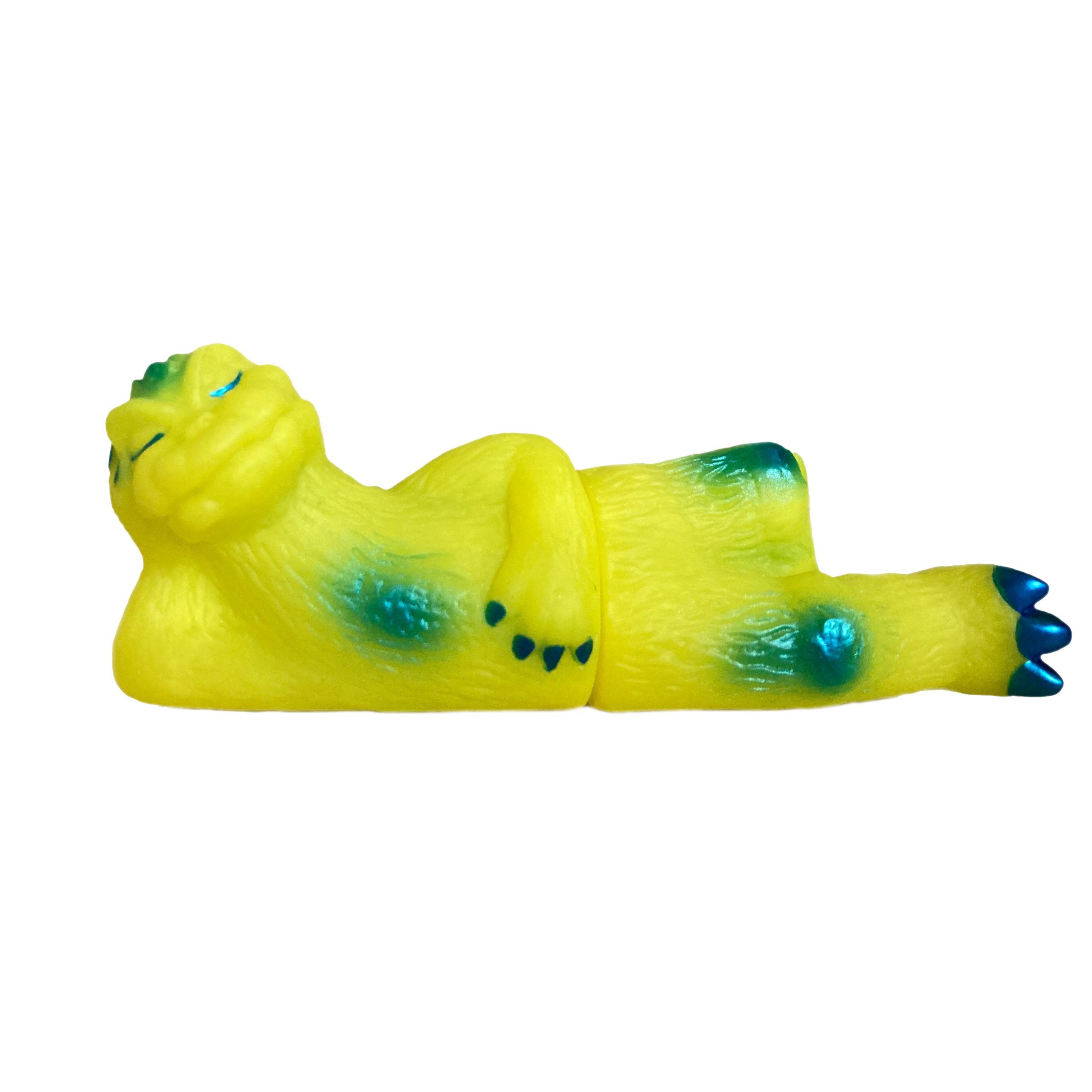 GODZILLA - Sleeping Vinyl Figure Fluorescent Yellow With Metallic Blue ...